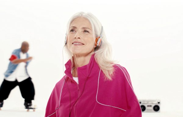 Afflelou relance la 2e paire à 1€ en ciblant ceux qui ont eu 20 ans en ...